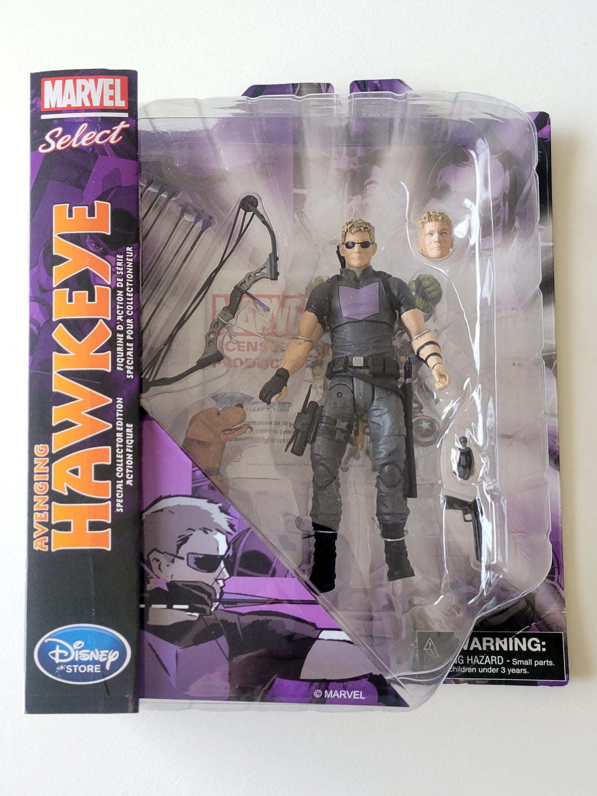 Marvel Select Exclusive Avenging Hawkeye (Blond Hair) Action Figure ...